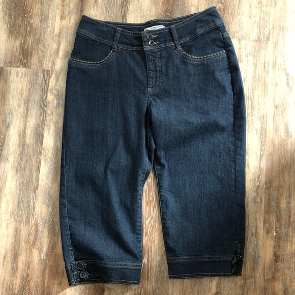 Lee | Jeans | Lee Slender Secret Jean Capris Size 6 Petite | Poshmark